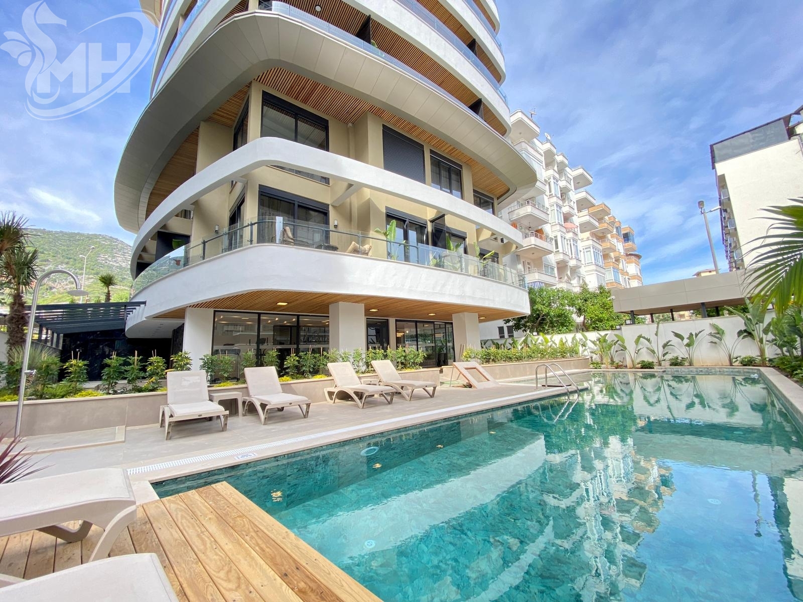 Abundance of Daylight and Fresh Air in a Prestigious Apartment For Sale ...